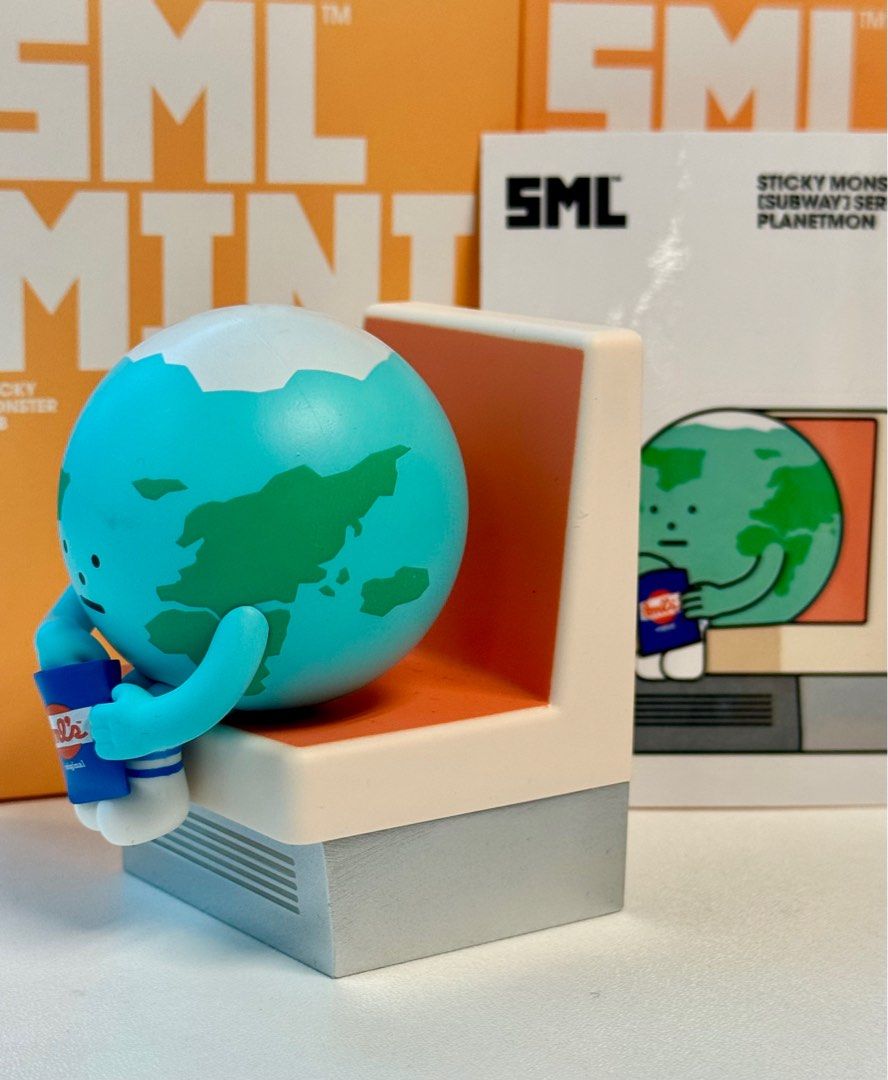 [ 包郵 ] SML 地鐵系列 地球 星球 模型 figure 玩具 | sticky monster Lab Pop mart 盲盒 公仔 ...