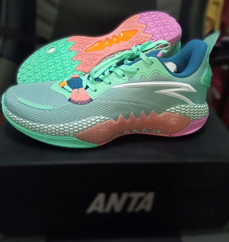 Anta Shockwave 5-Team Madhouse- Kyrie Irving, Women's Fashion, Footwear ...
