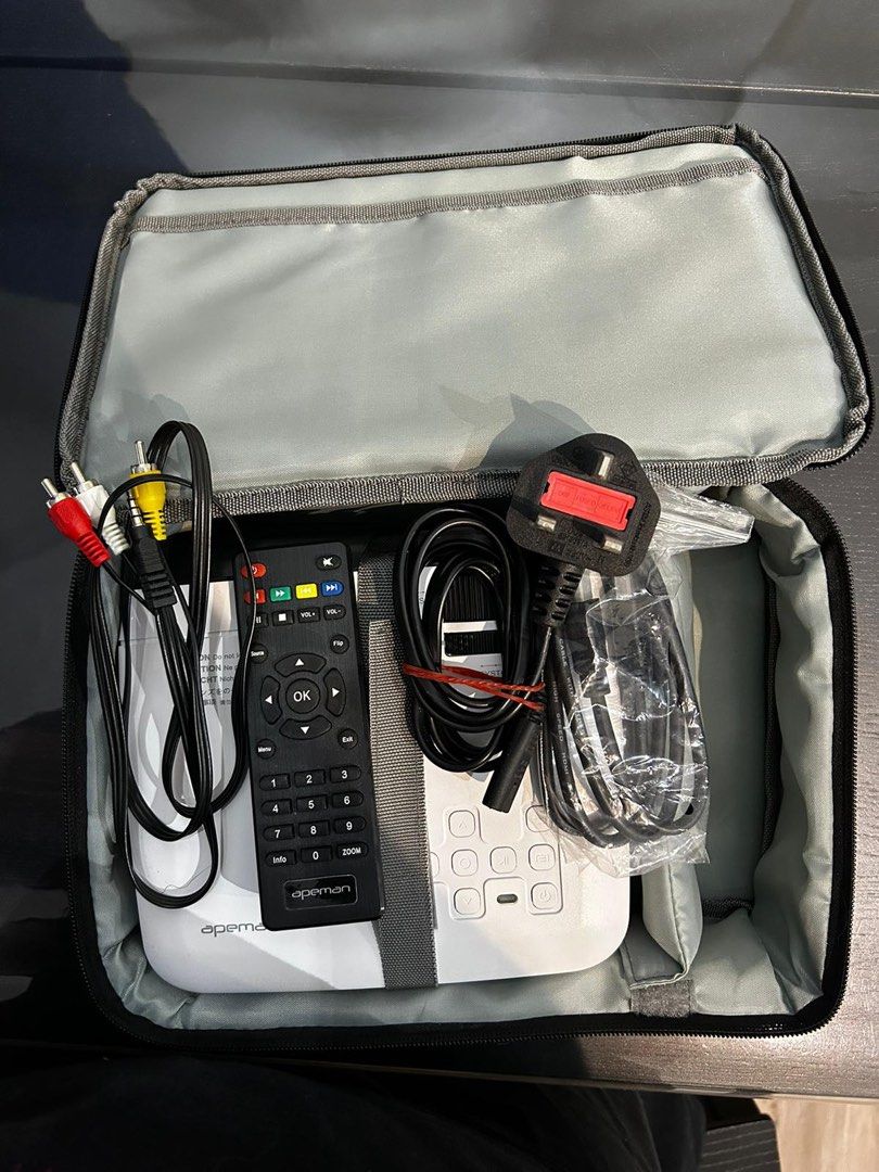 APEMAN LC350 Mini Projector, TV & Home Appliances, TV & Entertainment ...