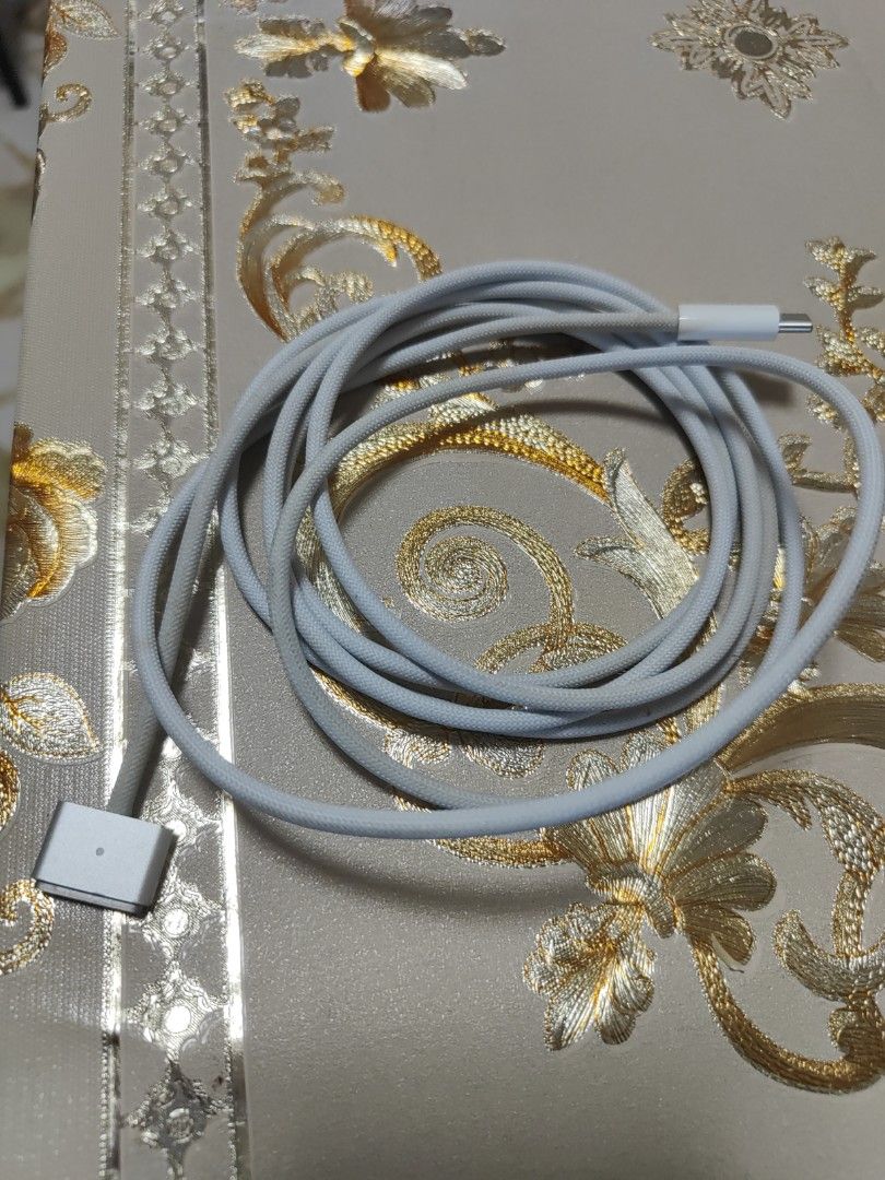 Apple computer cable, Computers & Tech, Parts & Accessories, Cables ...