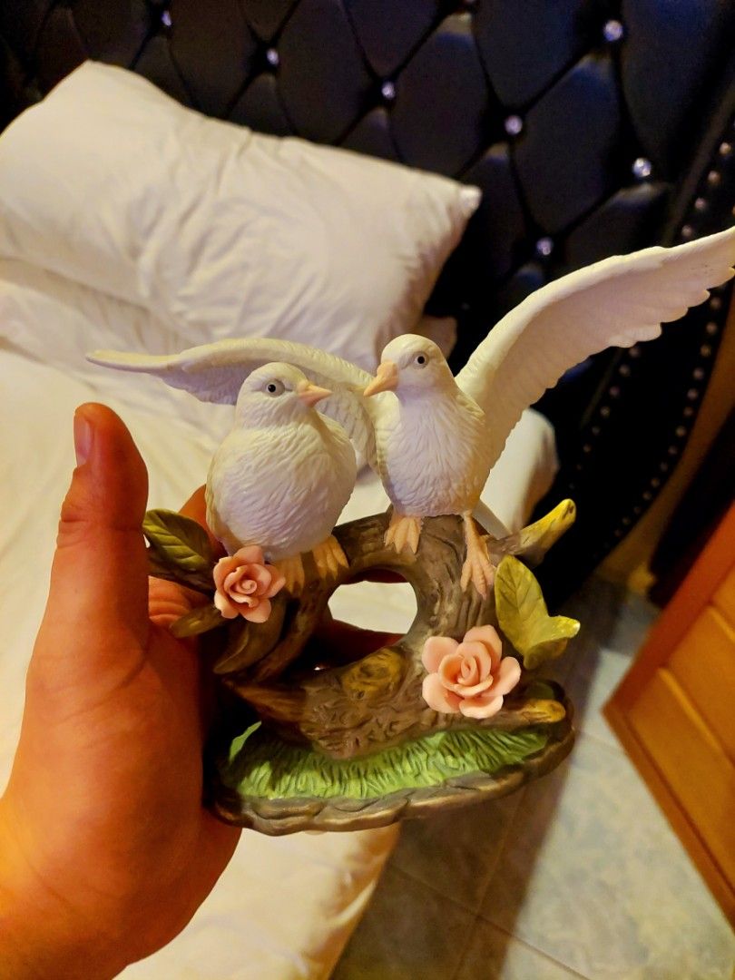 Birds- Pigurin, Furniture & Home Living, Home Decor, Other Home Decor ...