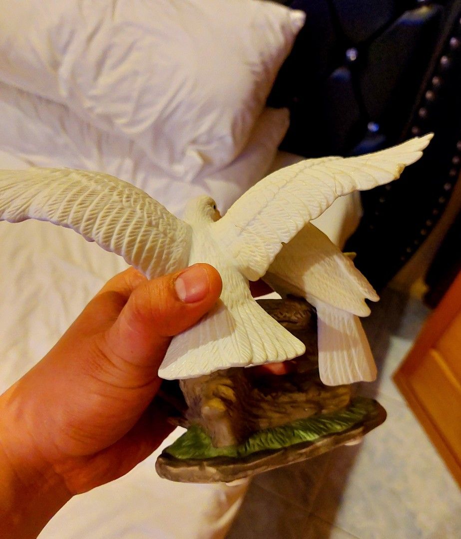 Birds- Pigurin, Furniture & Home Living, Home Decor, Other Home Decor ...