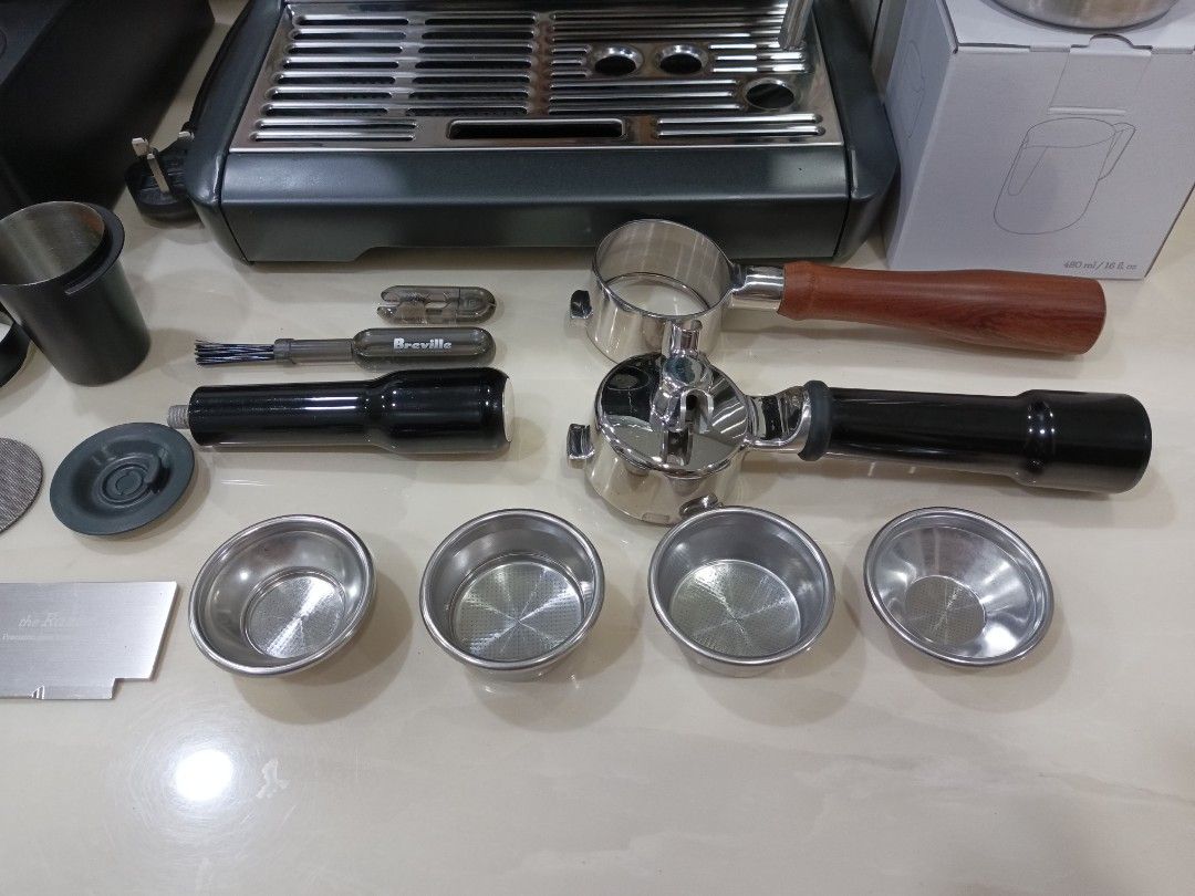 Breville BES870 with accessories, TV & Home Appliances, Kitchen ...