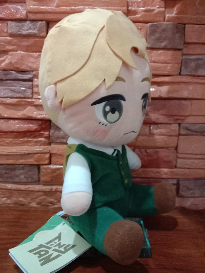 BTS TINY TAN V PLUSH KIM TAE HYUNG, BNWT, 14 INCHES, Hobbies & Toys ...