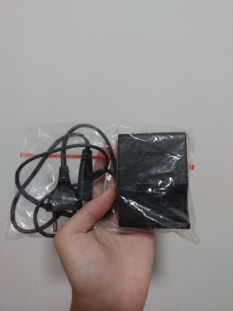 Canon Battery Charger (LC-E17E), Photography, Photography Accessories ...
