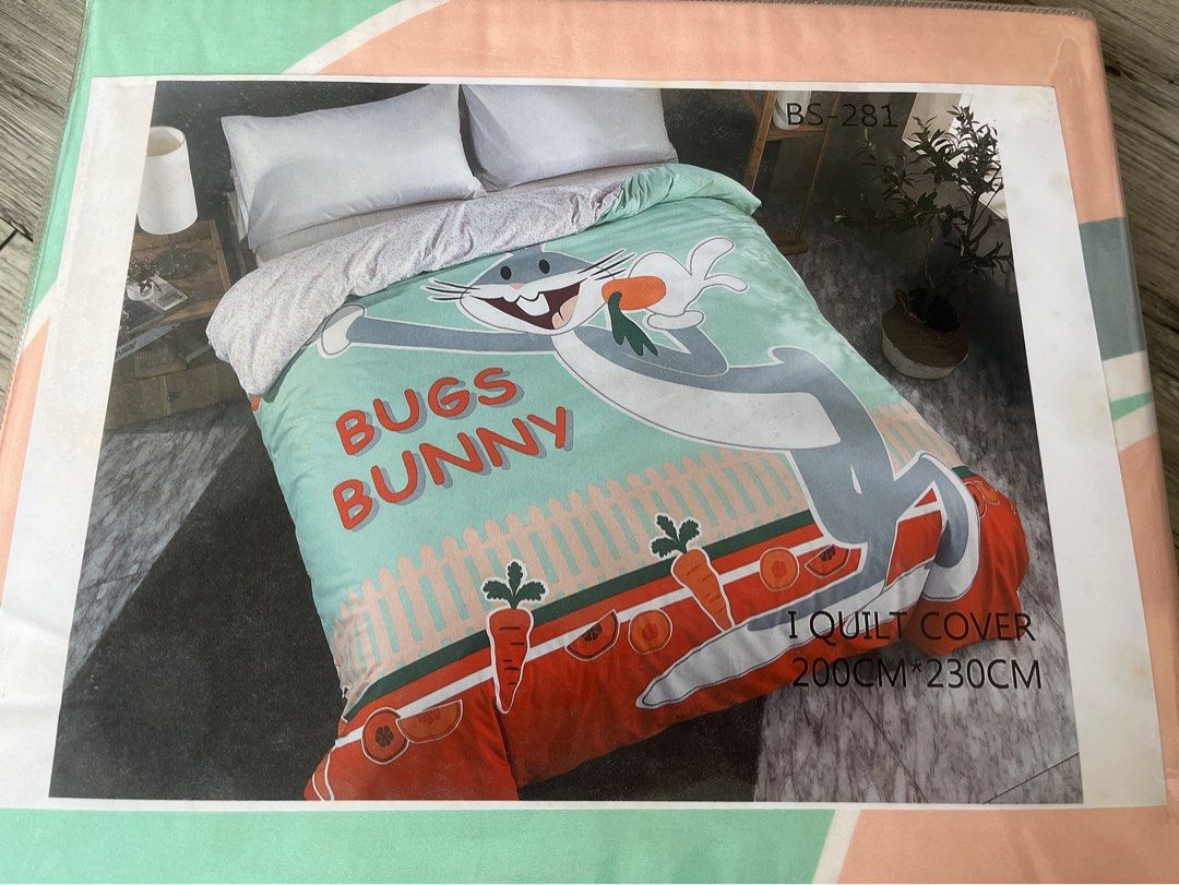 cartoon quilt cover, Furniture & Home Living, Bedding & Towels on Carousell