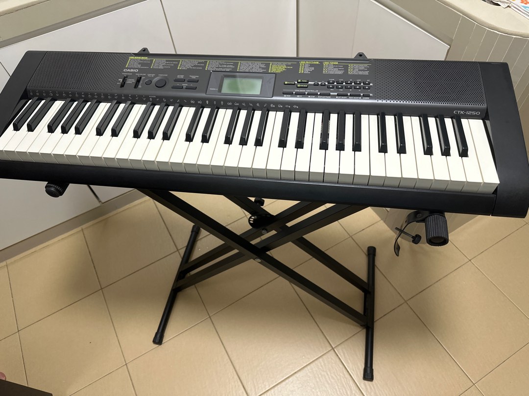Casio Keyboard, Hobbies & Toys, Music & Media, Musical Instruments on ...