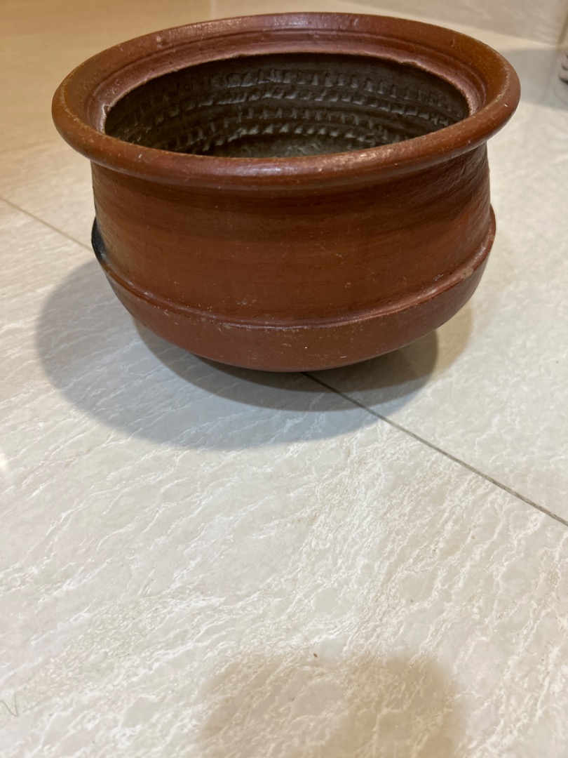 Clay pot (mud pot), Furniture & Home Living, Kitchenware & Tableware ...