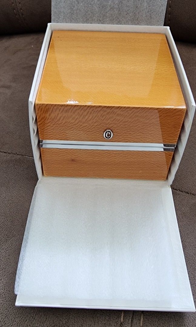 Concord watch box, Men's Fashion, Watches & Accessories, Accessory ...