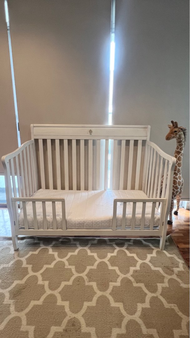 Cuddlebug Solana 3-in-1 Convertible Crib Bed, Babies & Kids, Baby ...