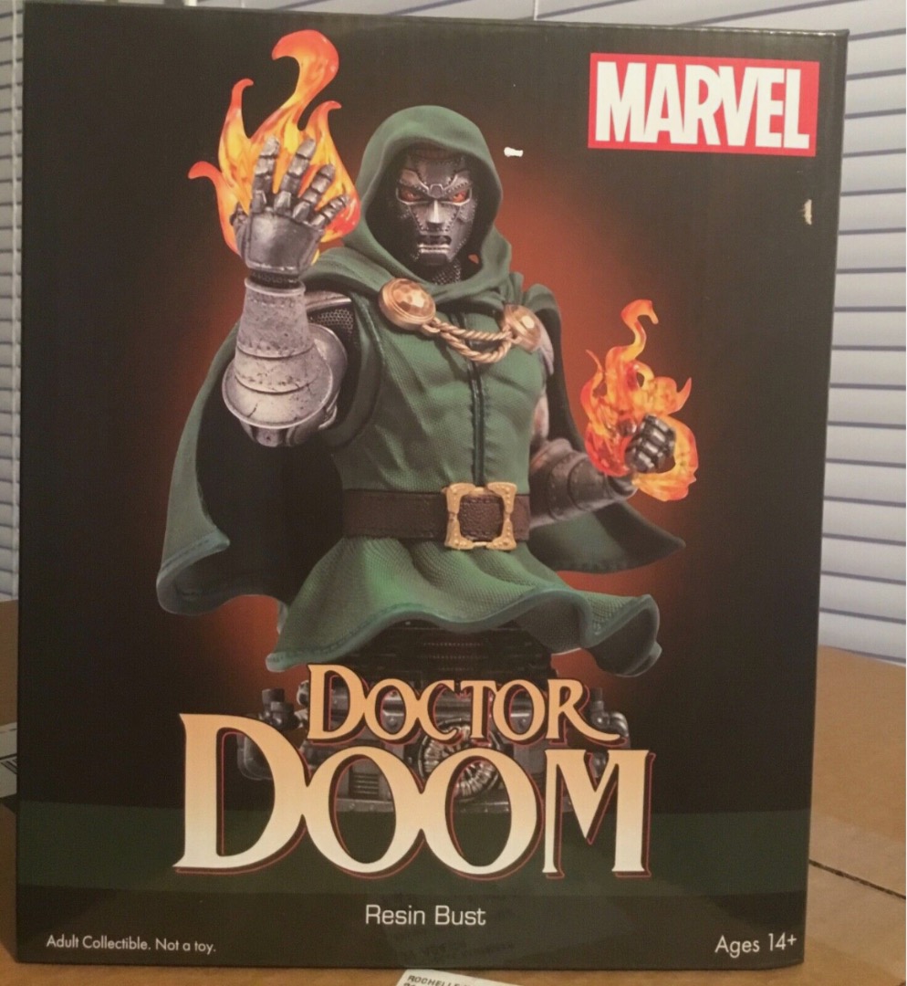Diamond Select 1/6 Resin Bust Doctor Doom Dr Statue, Hobbies & Toys ...