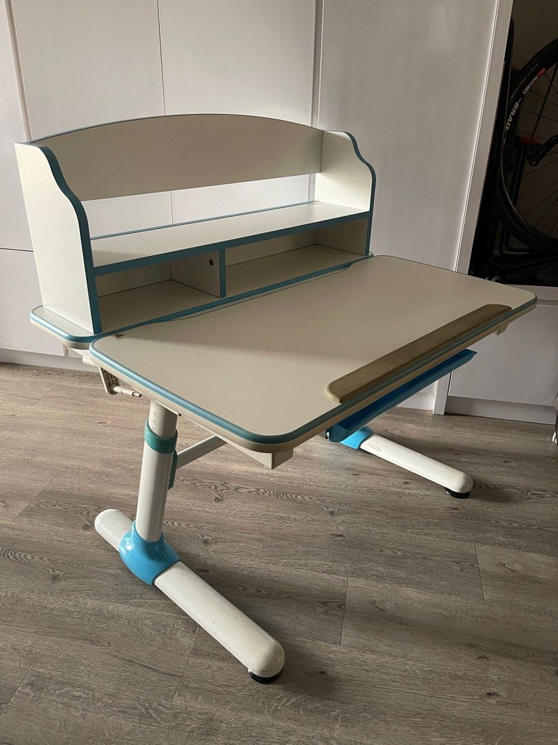 Ergo Star Study Table, Furniture & Home Living, Furniture, Tables & Sets on Carousell
