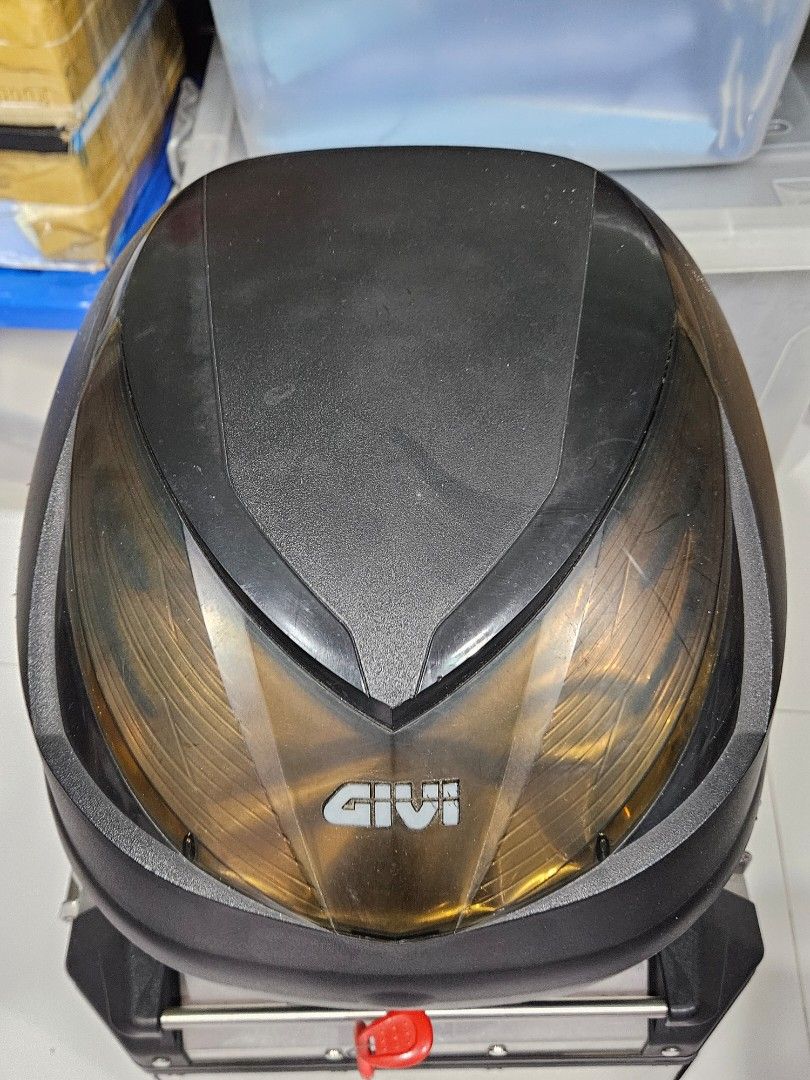 GIVI small topbox, Motorcycles, Motorcycle Accessories on Carousell