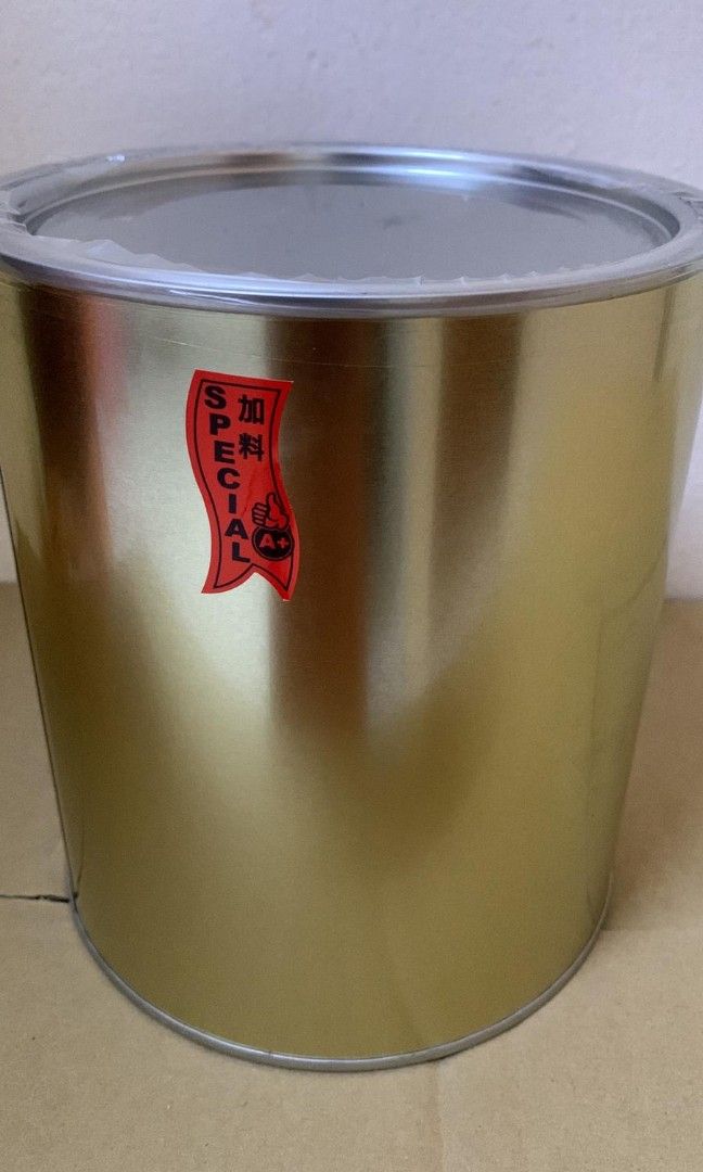 Gold tin triangle kuih kapit (love letter), Food & Drinks, Homemade ...