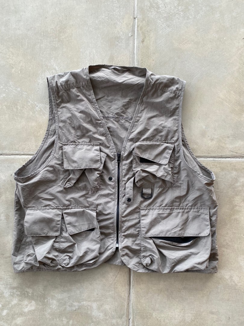 GU - nylon multi pocket vest, Men's Fashion, Activewear on Carousell