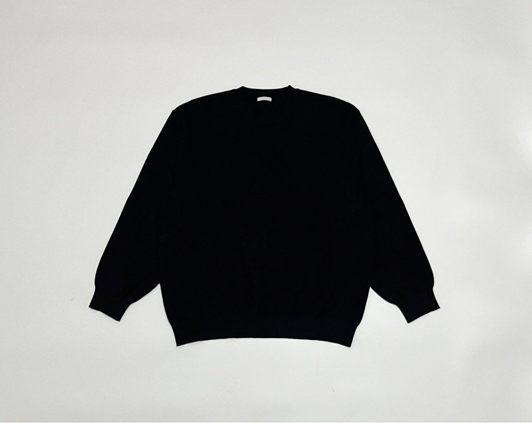 GU MENS SMOOTH KNIT CREW NECK SWEATER, Men's Fashion, Coats, Jackets ...