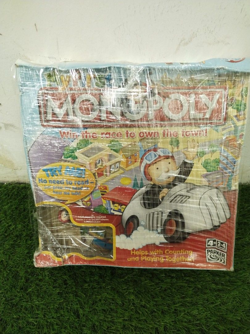 Hasbro Monopoly Town Round Circle Board Game, Hobbies & Toys, Toys ...