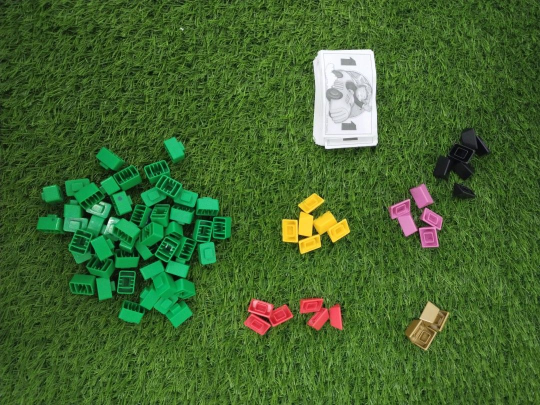 Hasbro Monopoly Town Round Circle Board Game, Hobbies & Toys, Toys ...