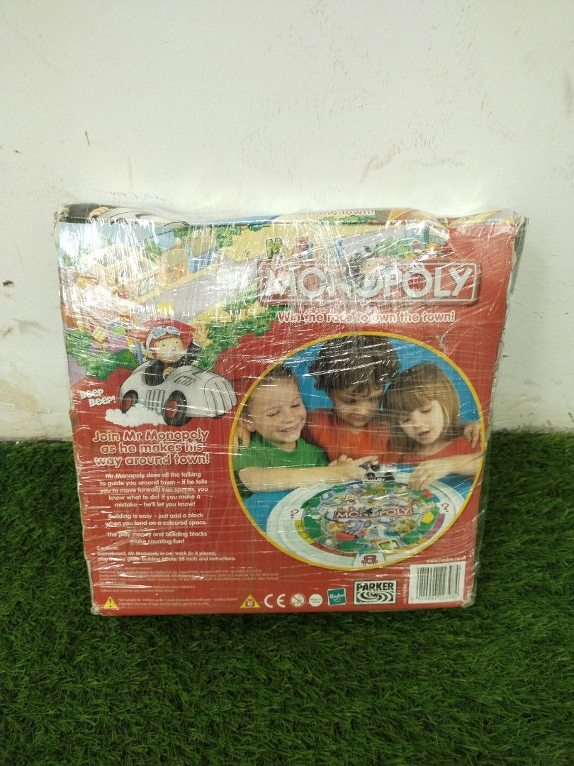 Hasbro Monopoly Town Round Circle Board Game, Hobbies & Toys, Toys ...