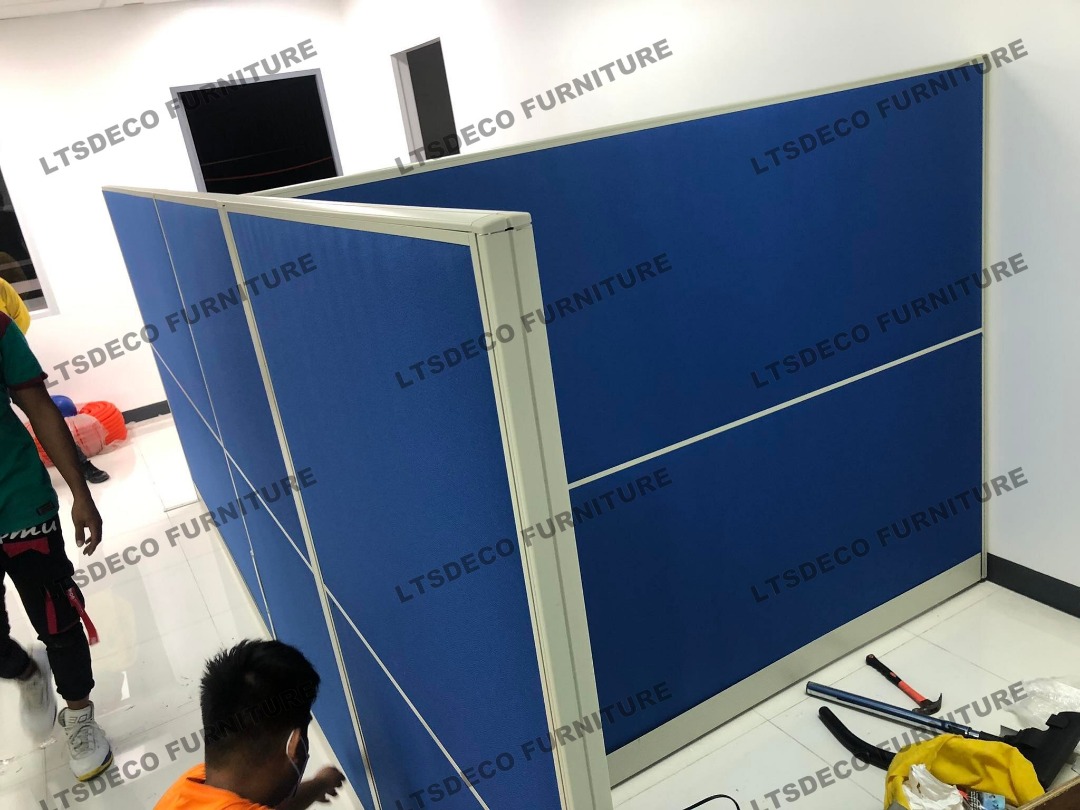 HIGH WALL PARTITION OFFICE FURNITURE AND PARTITIONS, Furniture & Home ...