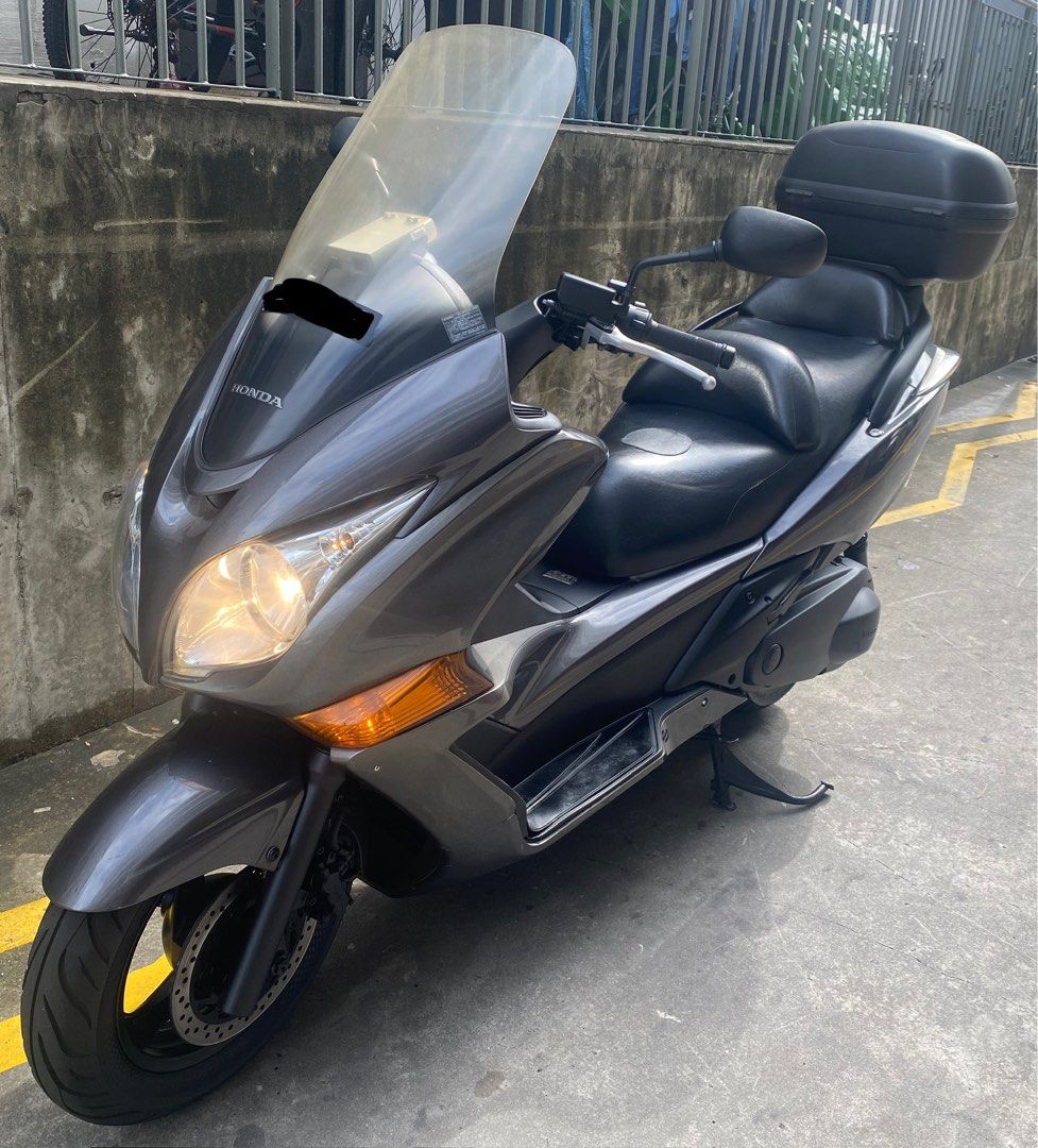 Honda silverwing GT400, Motorcycles, Motorcycles for Sale, Class 2A on Carousell