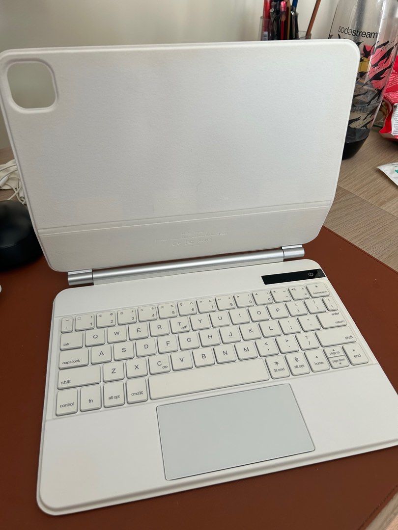 iPad Air 4/5 10.9inch wireless keyboard, Mobile Phones & Gadgets ...