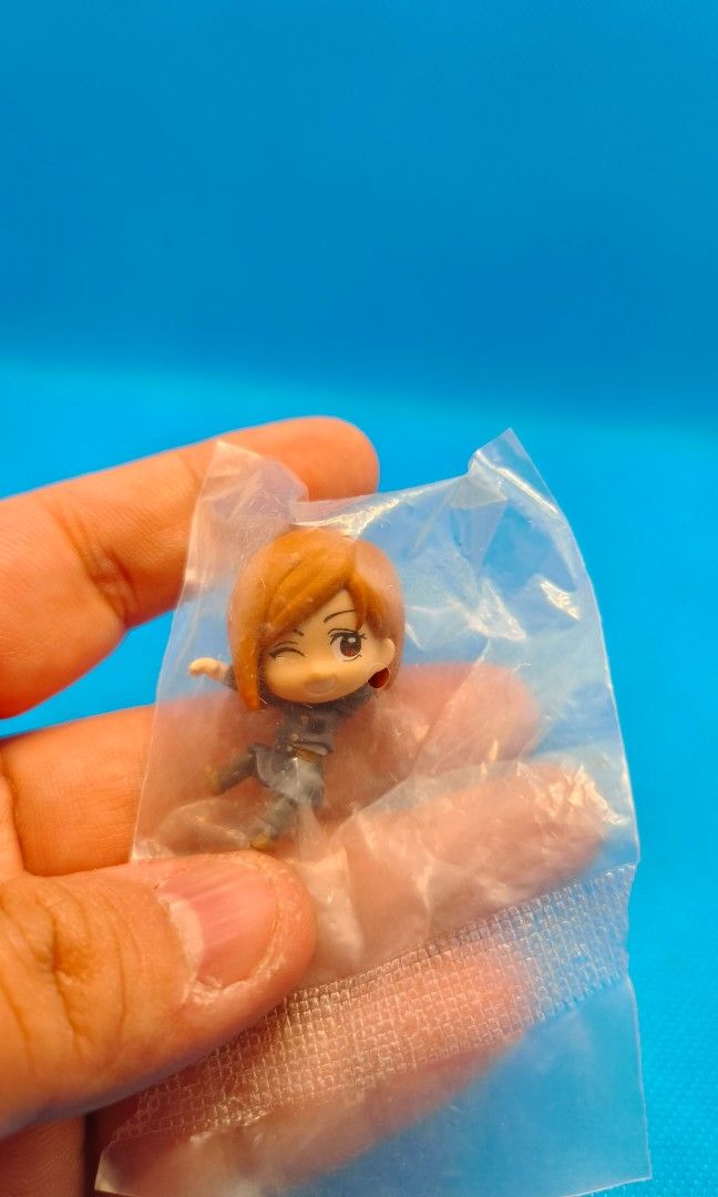 Jujutsu kaisen putitto mini figures itadori and nobara, Hobbies & Toys, Toys & Games on Carousell