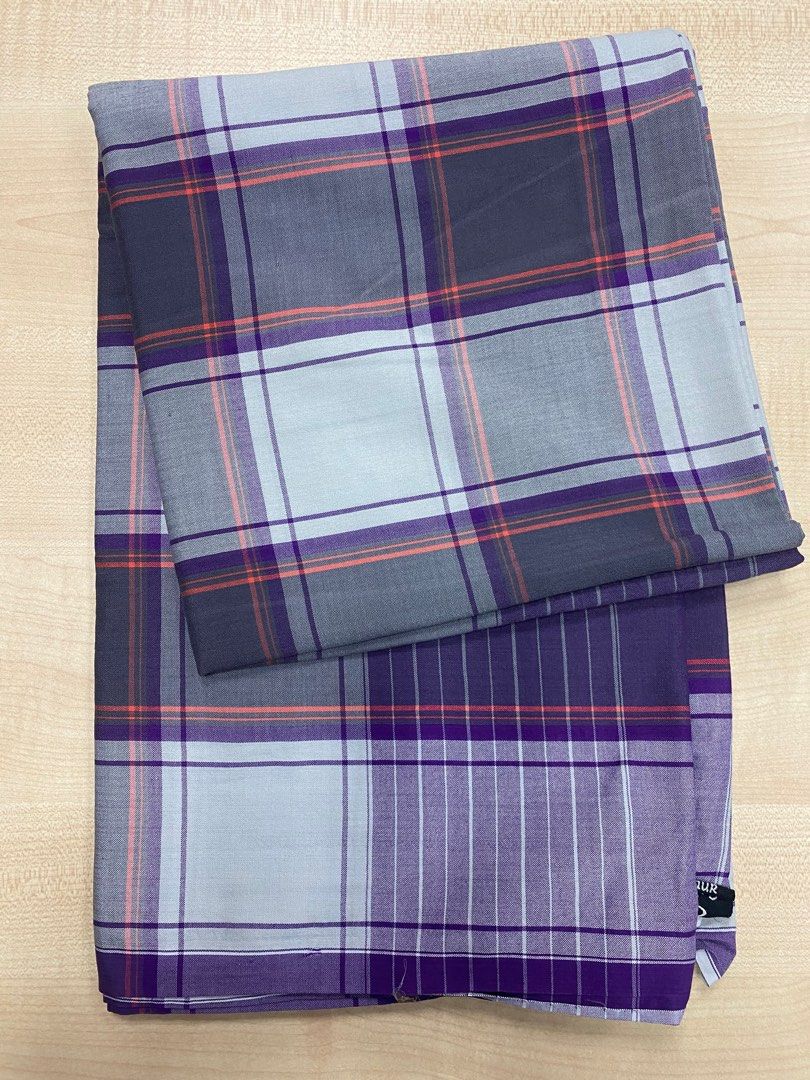 Kain pelikat terpakai, Men's Fashion, Muslim Wear, Sarong on Carousell