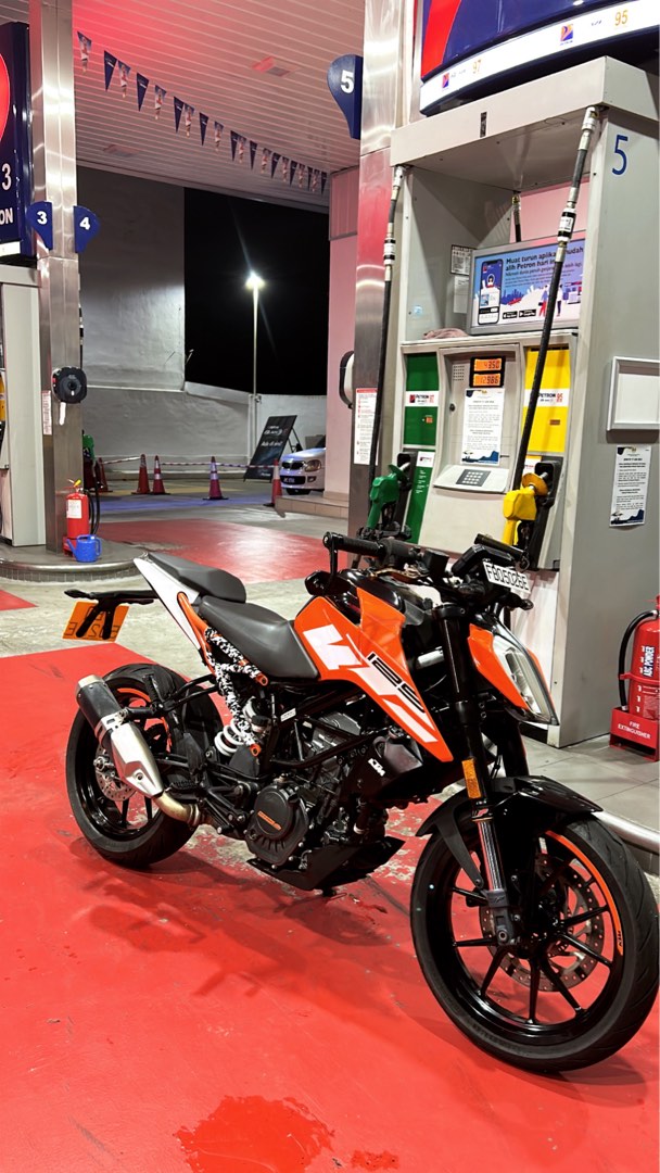 KTM Duke 125 2027, Motorcycles, Motorcycles for Sale, Class 2B on Carousell