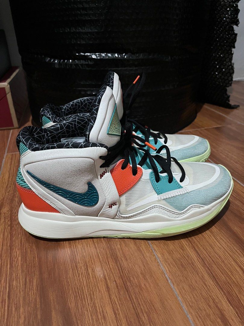 Kyrie Irving Infinity CNY Size 10 Used, Men's Fashion, Footwear ...
