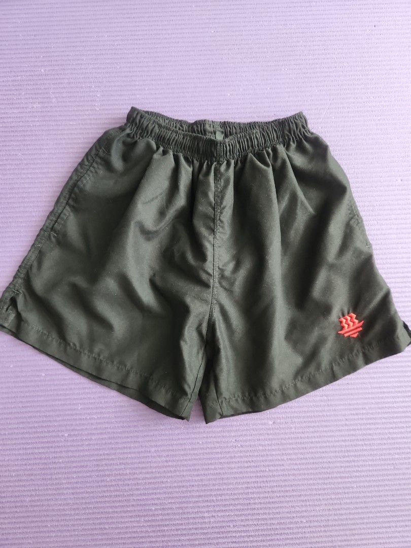 Hwa Chong JC uniform , PE t-shirt and shorts, Women's Fashion ...