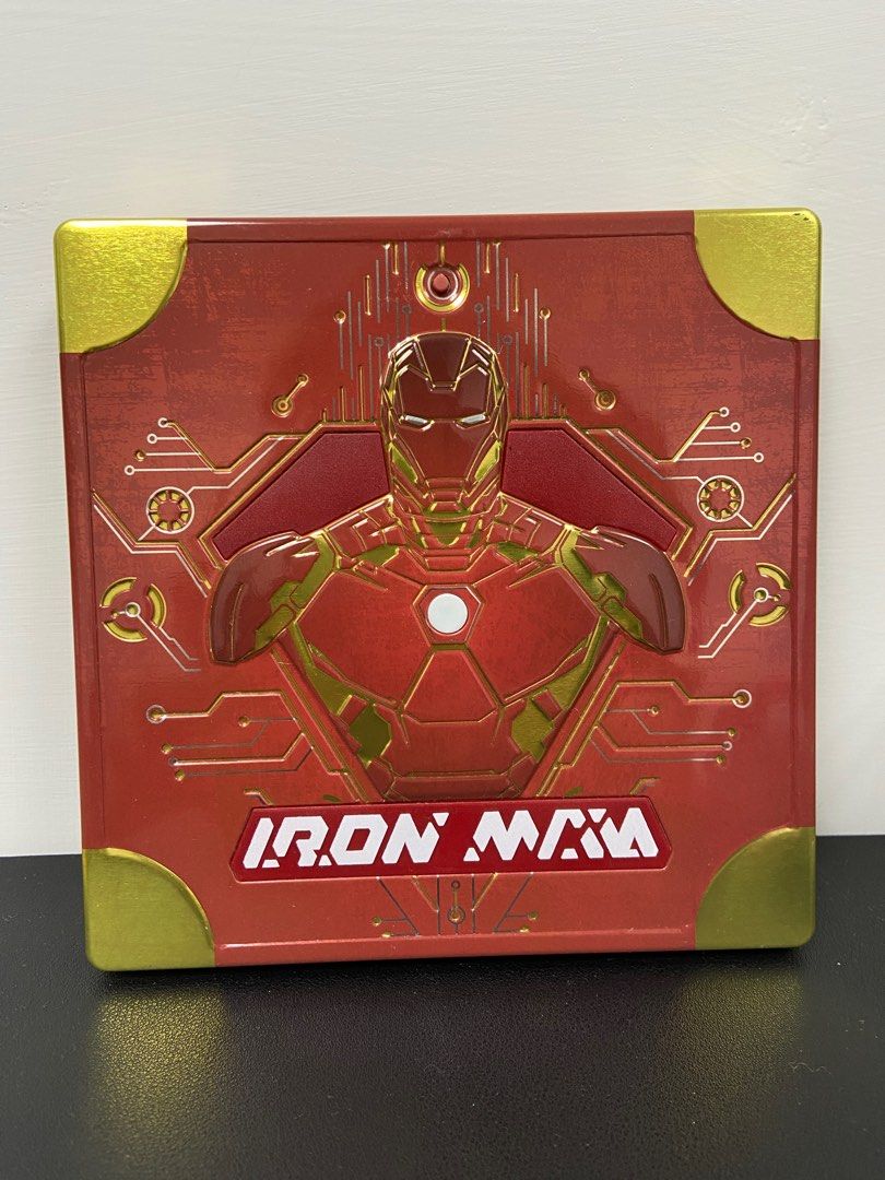Marvel 鋼鐵俠 iron man 收藏鐵盒造型燈, 興趣及遊戲, 收藏品及紀念品, 古董收藏 - Carousell
