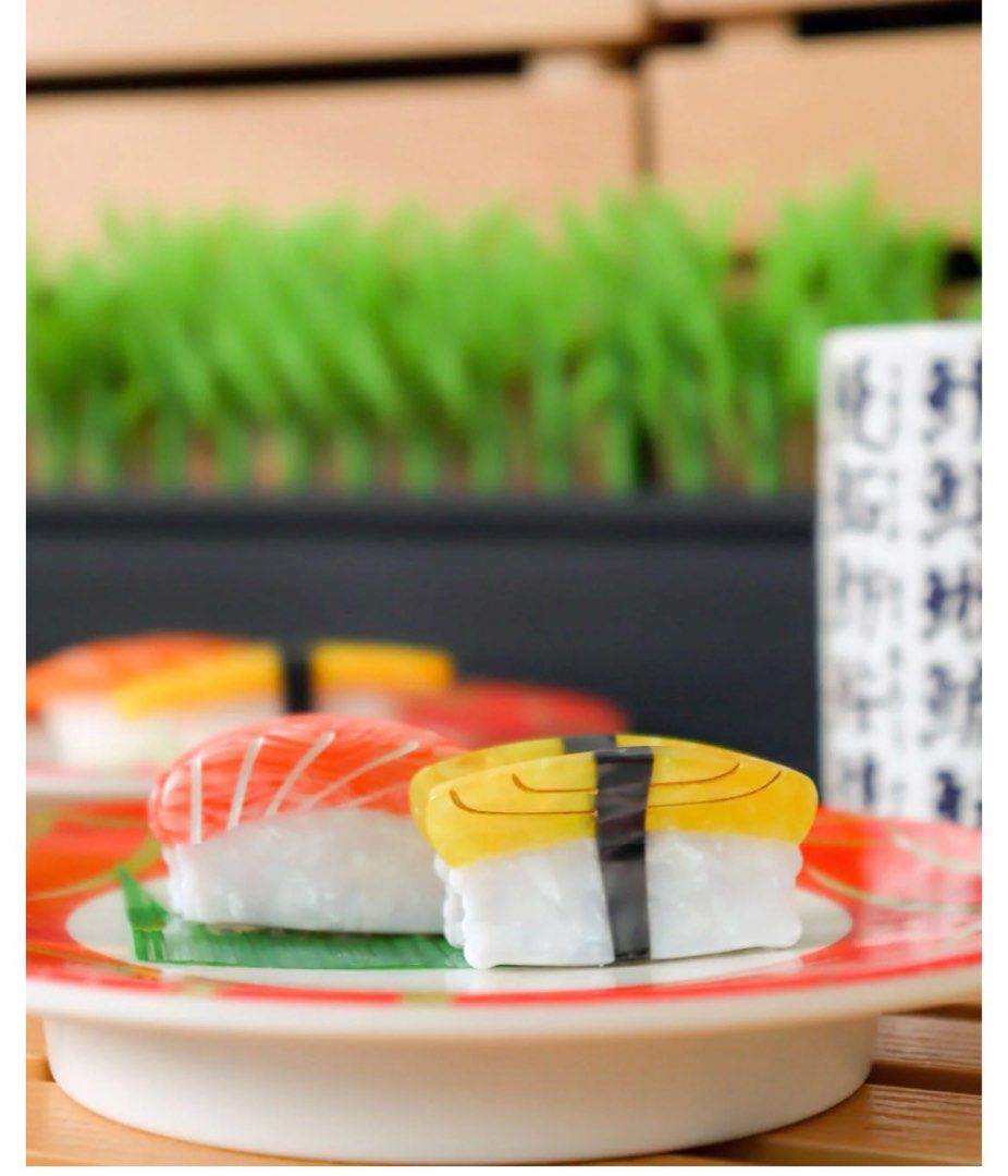Sidersonline Mini Sushi Hair Claw Clip- Tamago, Women's Fashion ...