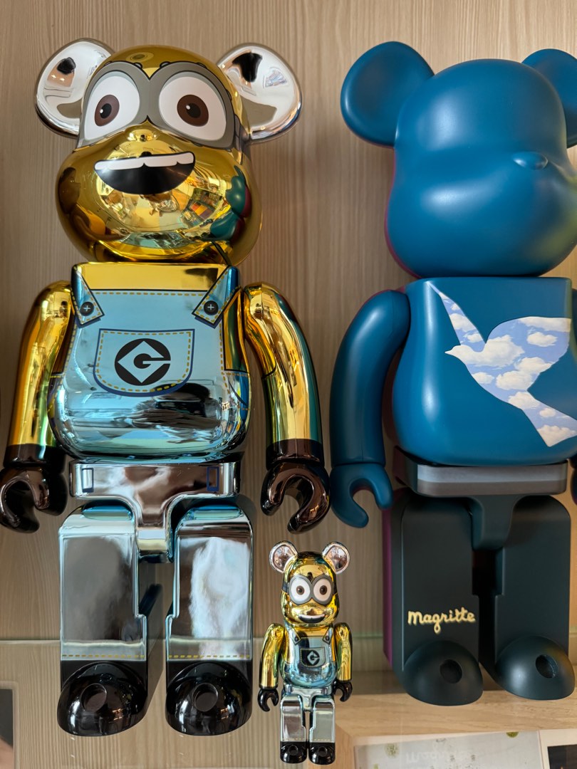Minion bearbrick 400% + 100%, 興趣及遊戲, 玩具 & 遊戲類 - Carousell