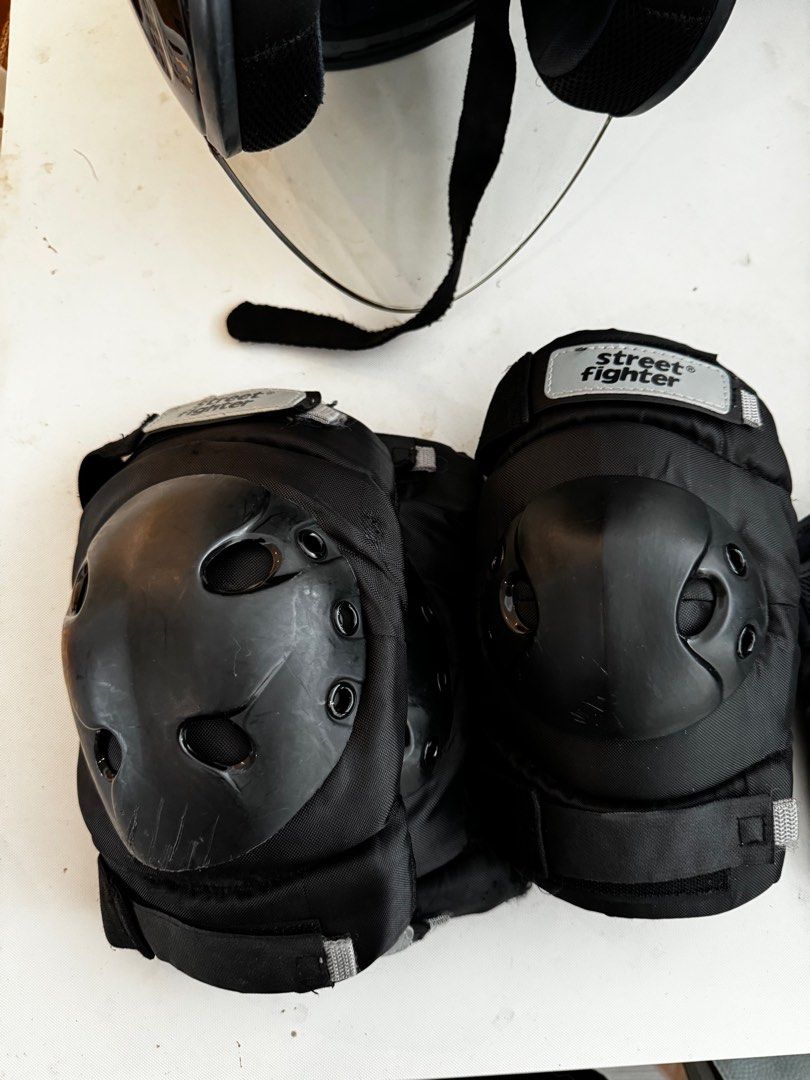 Motor Training Set (Helmet, Guards and Gloves), Motorcycles, Motorcycle ...