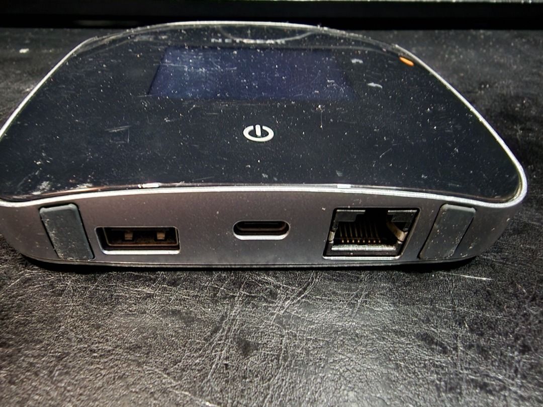 NETGEAR Nighthawk M2 Mobile Hotspot 4G LTE Router MR2100, Mobile Phones ...