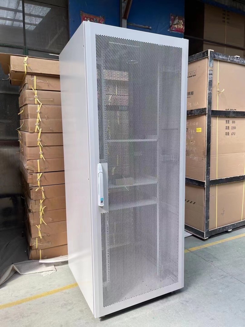 Offer 48U server rack, Furniture & Home Living, Security & Locks ...