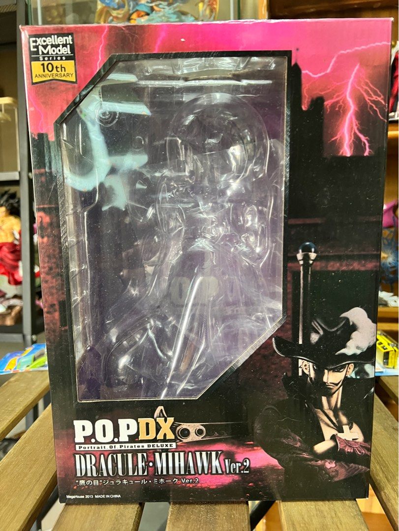 One Piece POP DX Mihawk ver.2 copyresin, Hobbies & Toys, Toys & Games ...