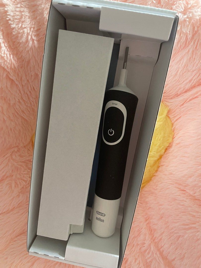 Oral B Pro 100 Electric toothbrush, Beauty & Personal Care, Oral Care ...