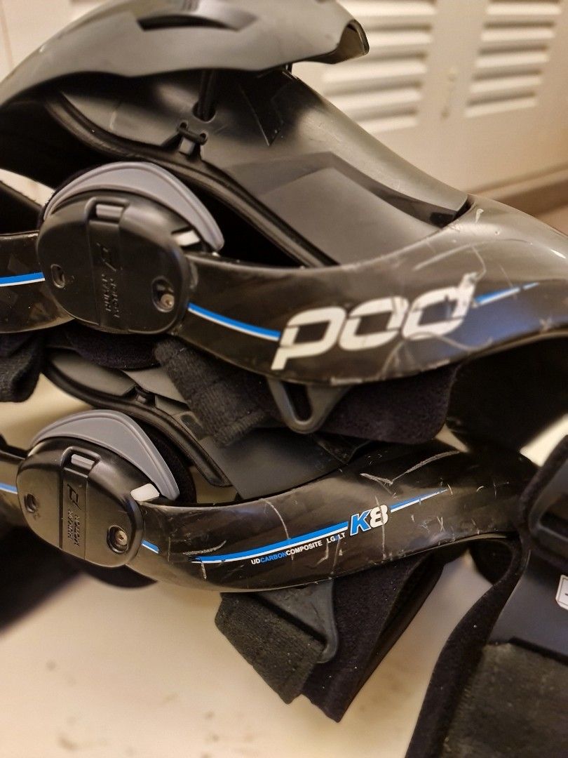 POD K8 Carbon Knee Brace, Motorcycles, Motorcycle Apparel on Carousell