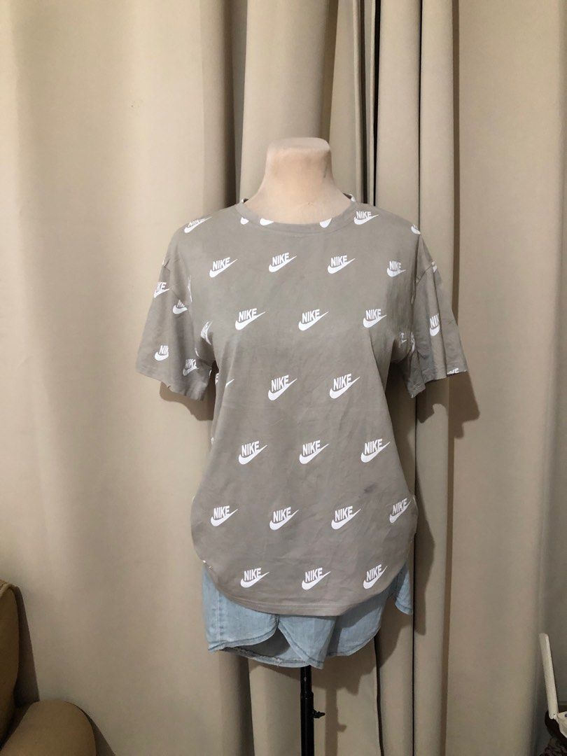 premium aesthetic ktee, Women's Fashion, Tops, Shirts on Carousell