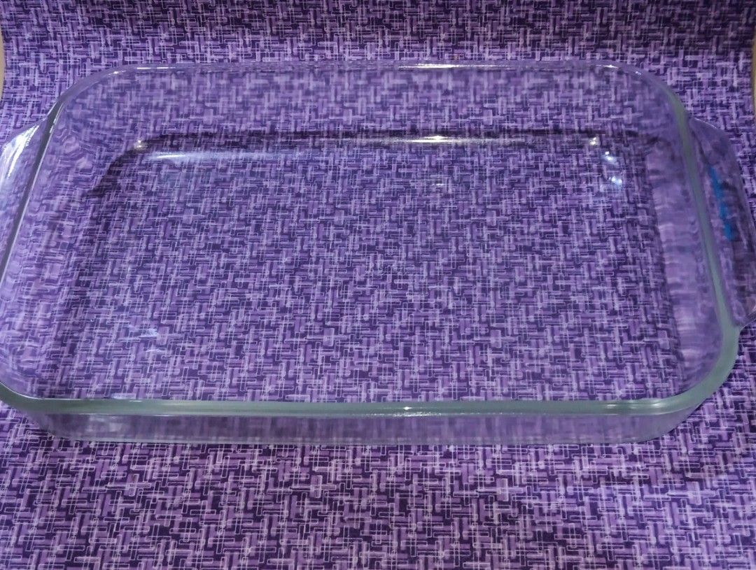 Pyrex Rectangular Casserole Dish, Furniture & Home Living, Kitchenware ...