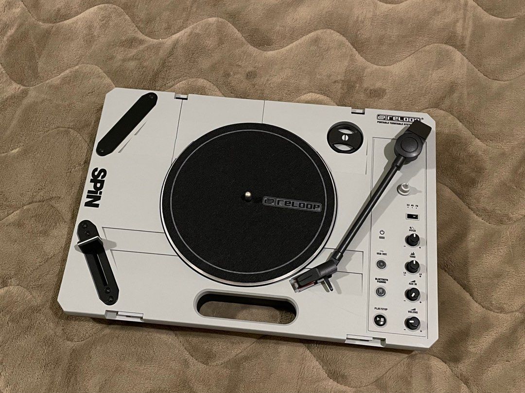[二手]Reloop SPIN 便攜式Scratch 搓碟黑膠小唱機, 耳機及錄音音訊設備, 可攜式音響設備在旋轉拍賣
