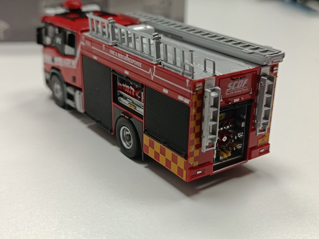 SCDF Fire Pump Ladder / Fire Engine 15 Anniversary Model Scale 1/64 ...