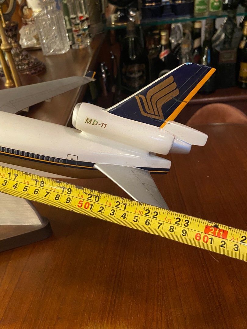 Singapore airlines model plane, Hobbies & Toys, Memorabilia ...