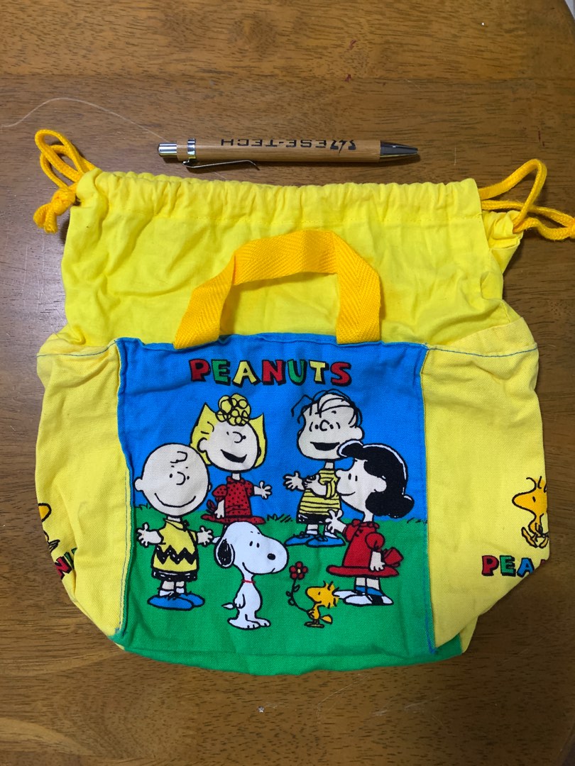 Snoopy Peanuts lunch box bag, Hobbies & Toys, Memorabilia ...