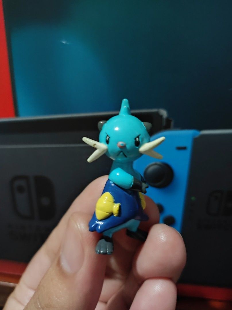 TOMY Pokemon Figures - Oshawott and Dewott, Hobbies & Toys, Toys ...