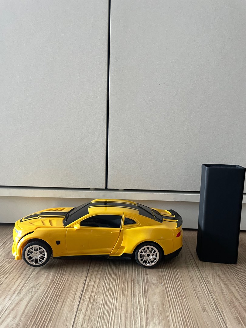 Transforming car toy, Hobbies & Toys, Toys & Games on Carousell
