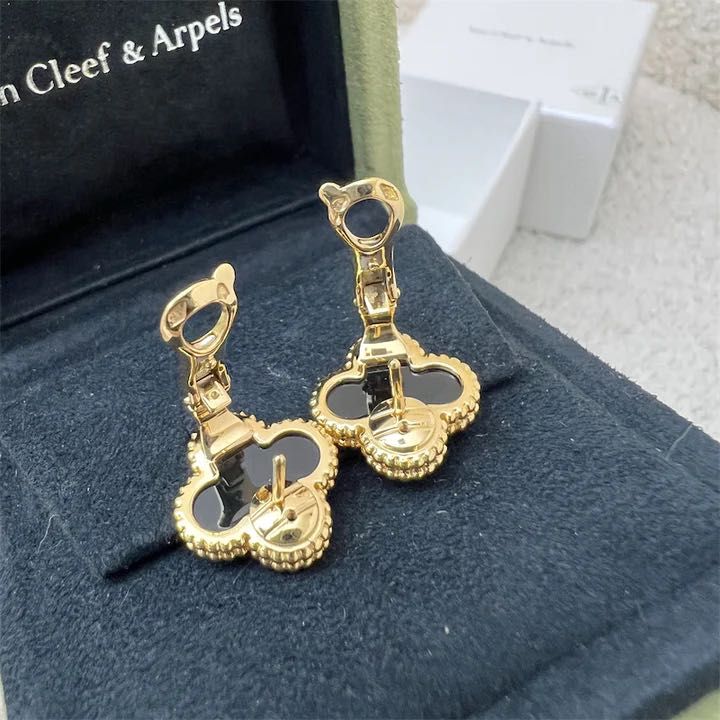 Van Cleef & Arpels VCA Vintage Alhambra Ear Studs with Black Onyx in ...