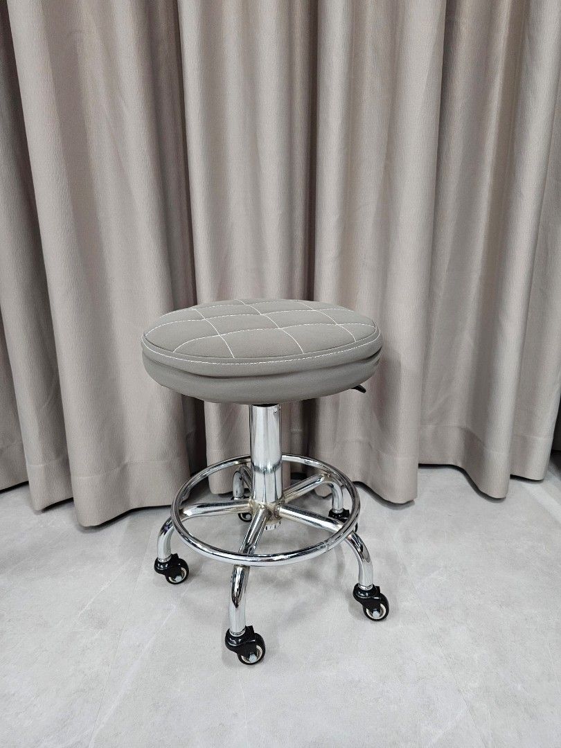 Vanity swivel roller wheel Bar Stools/ chair, Furniture & Home Living ...
